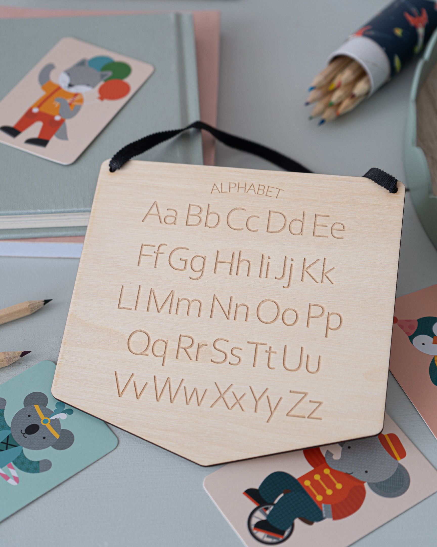 Wooden Alphabet Wall Banner – Bobo and the mouse