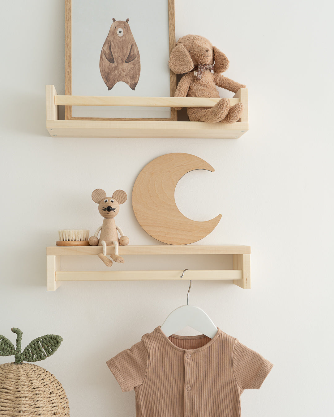 Moon Shape Nursery Décor – Bobo and the mouse